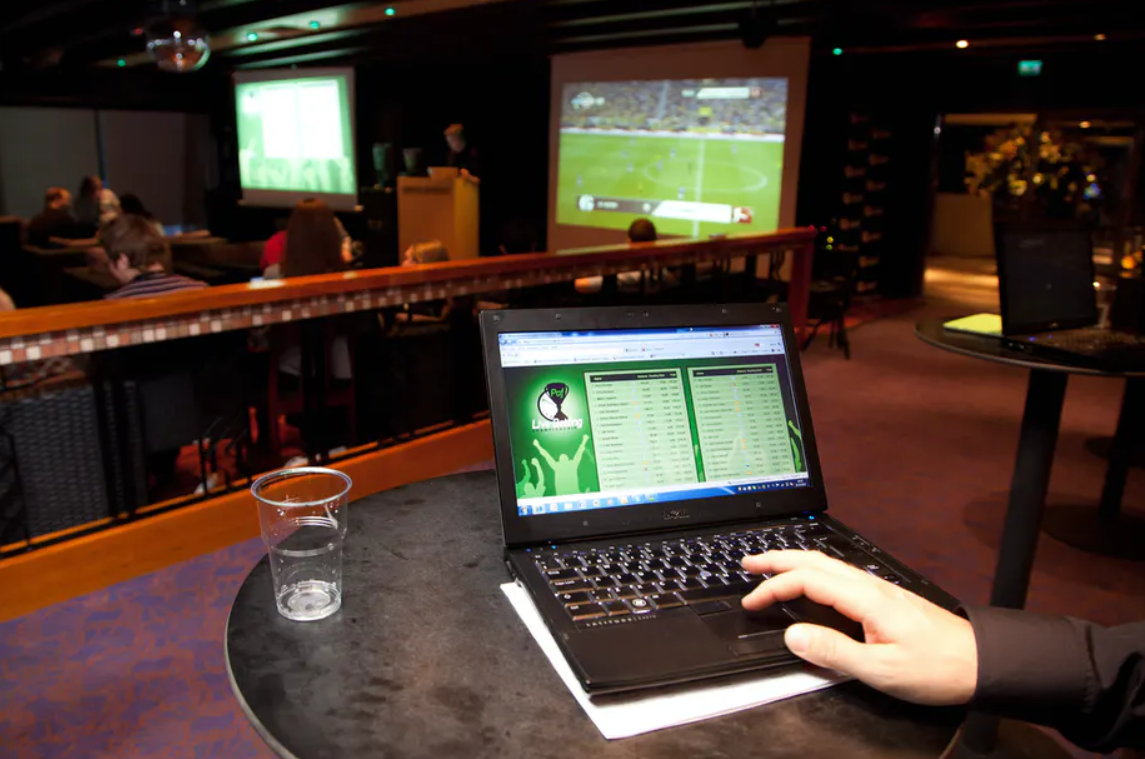 Best Bookies for Horse Racing Competitions | UK Horse Racing Tips